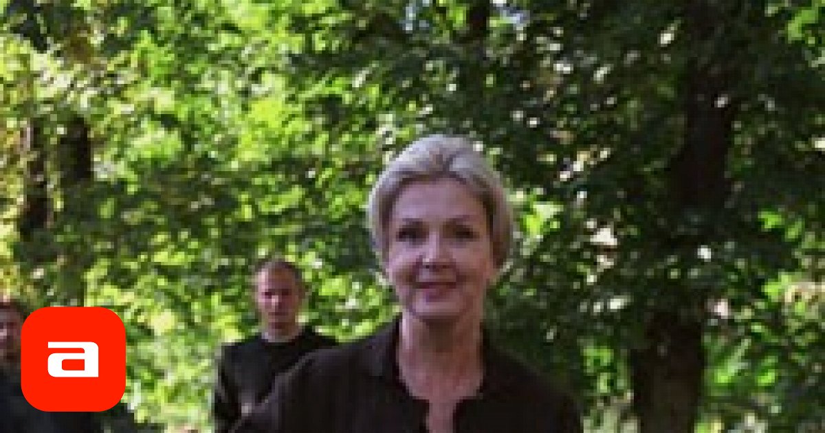 Валентина Титова (Valentina Titova) биография, фильмы, спектакли, фото ...